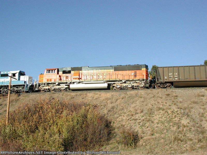 BNSF 8937